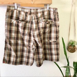 Quiksilver | Shorts | Quicksilver Plaid Short | Poshmark